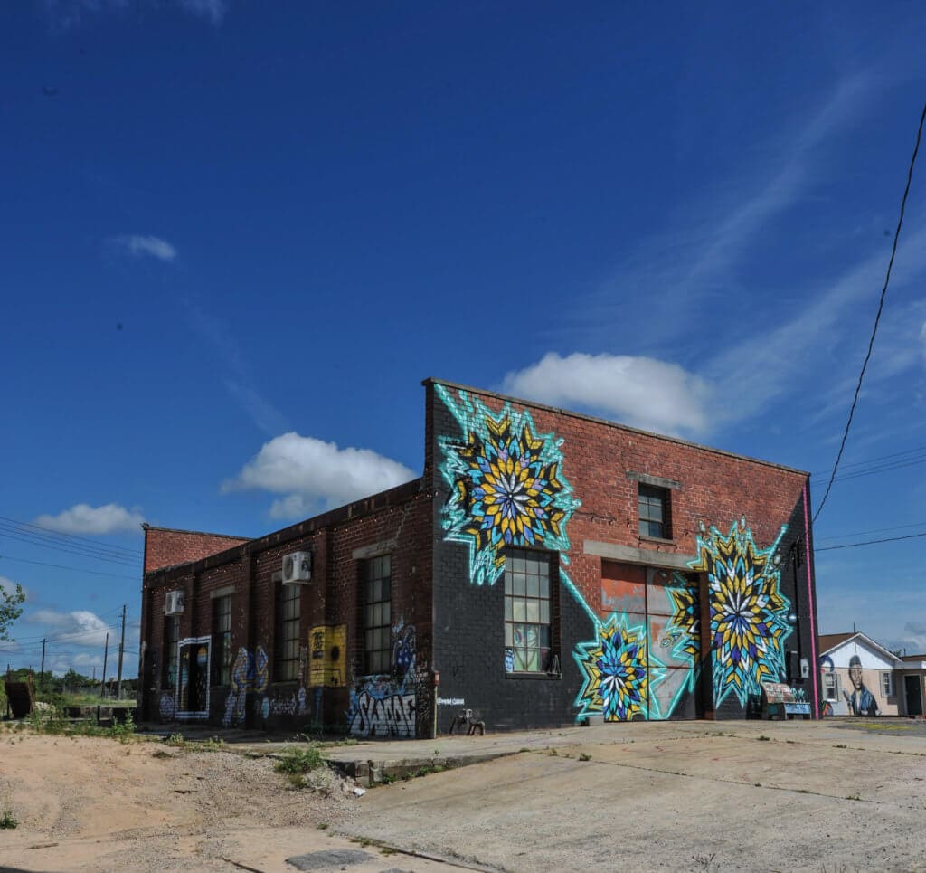Art + graffiti = future Triangle Arts Macon brings new life to an ...
